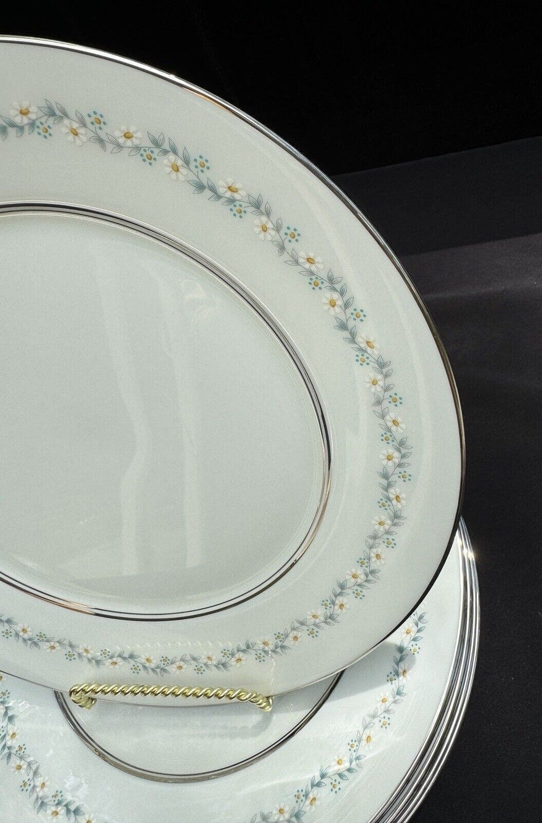 7 Holyoke Bone China by Oxford Div of Lenox White Daisies 11” Dinner ...