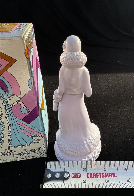 1972 Avon Roaring Twenties Fashion Lavender Figurine … - Gem