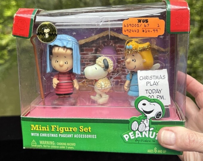 New Forever Fun Peanuts Christmas Pageant Nativity Mini Figure Set ...