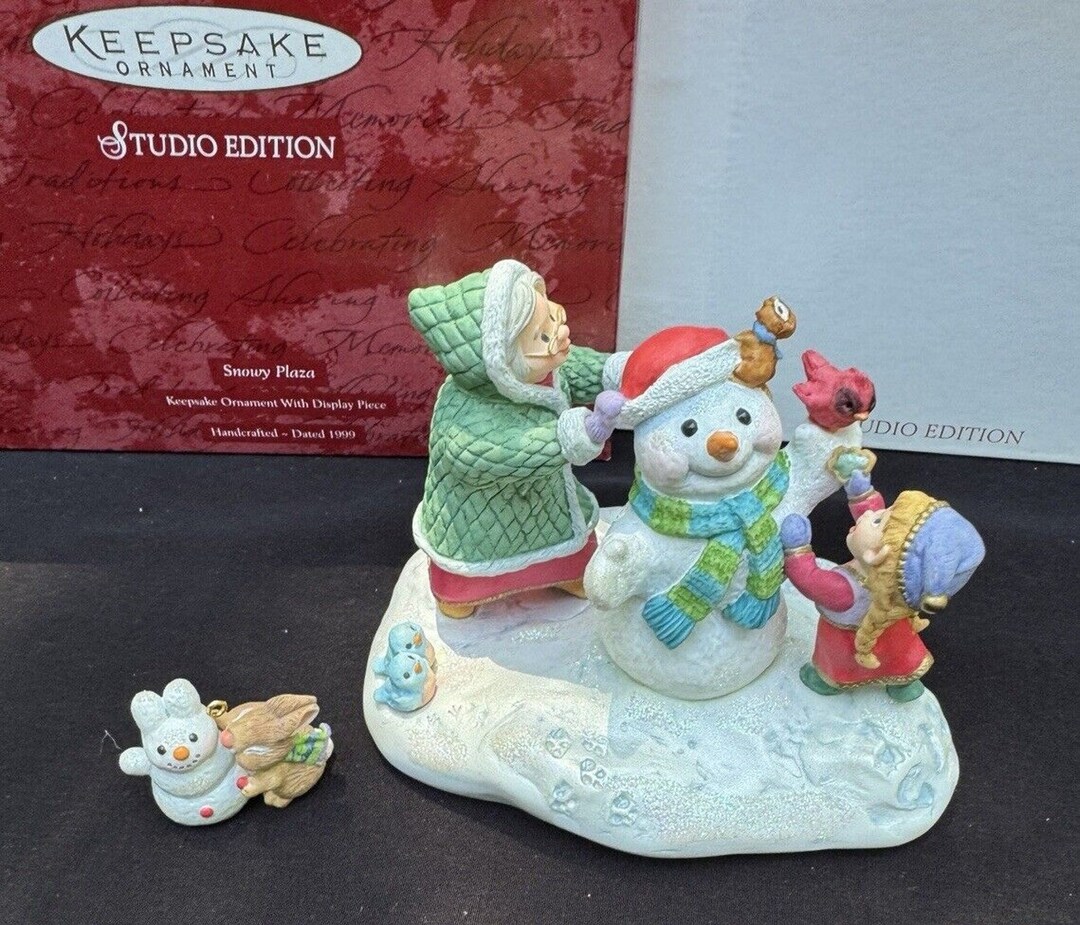 1999 Hallmark Studio Edition Snowy Plaza Piece -2 Artist Signatures ...