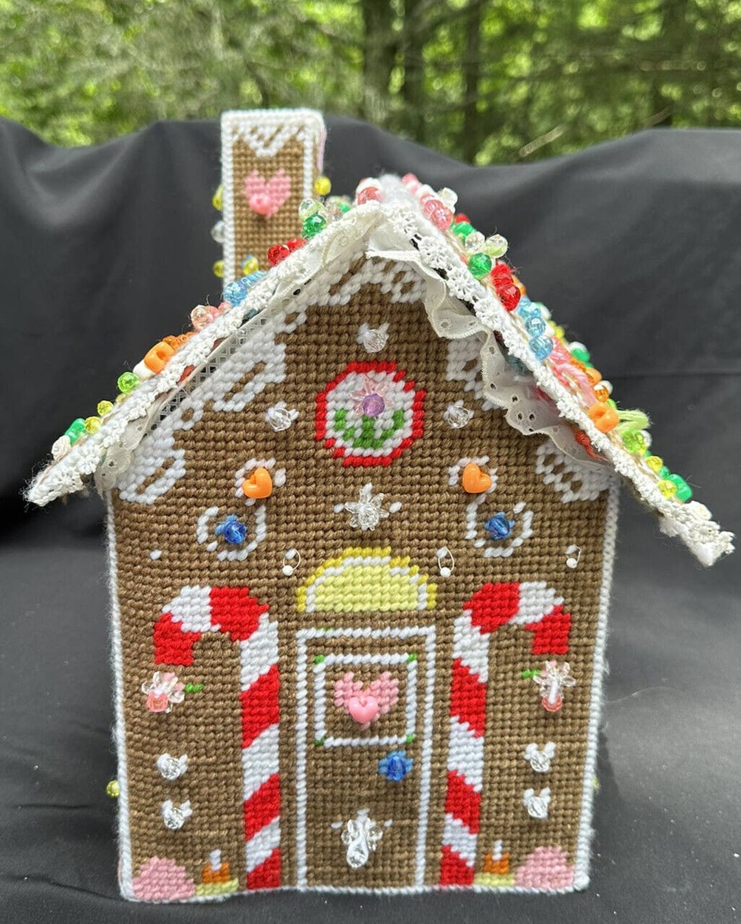 VTG HUGE Beaded Handmade Plastic Canvas Christmas Gingerbread House 12 ...