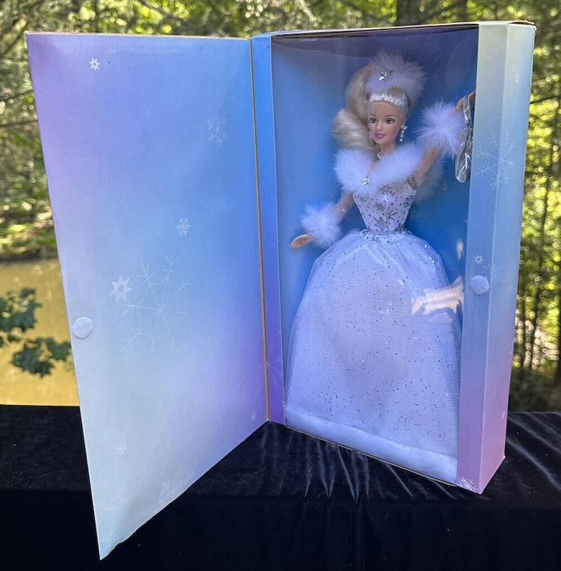 New 2002 Winters Reflection Barbie Blonde Hair Mattel No.55682 Barbie ...
