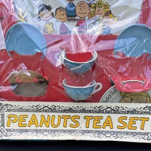 Vintage 1960’s Peanuts Snoopy Charlie Brown CHARACTERS TEA SET Nice! - Etsy