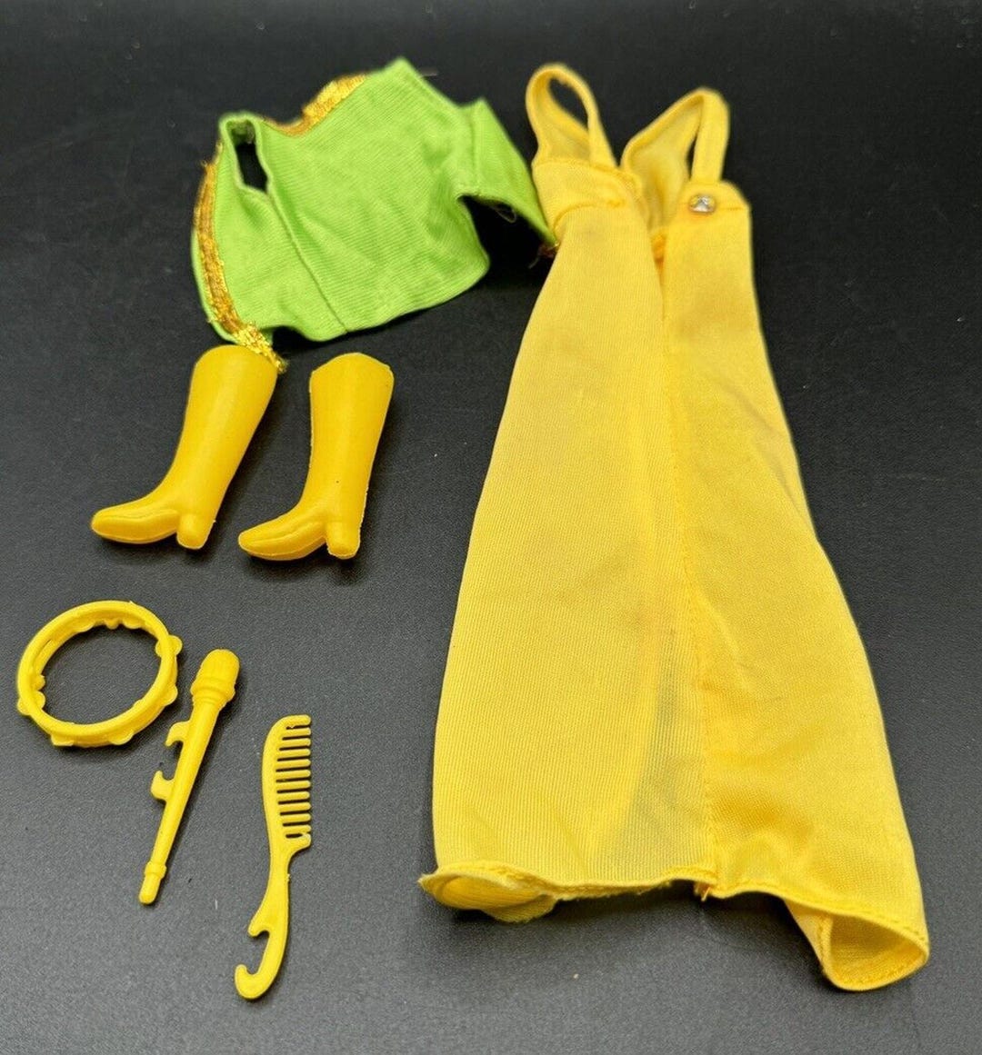 RARE 1979 Barbie Doll Yellow Dress & Accessories Superstar Christie Era ...