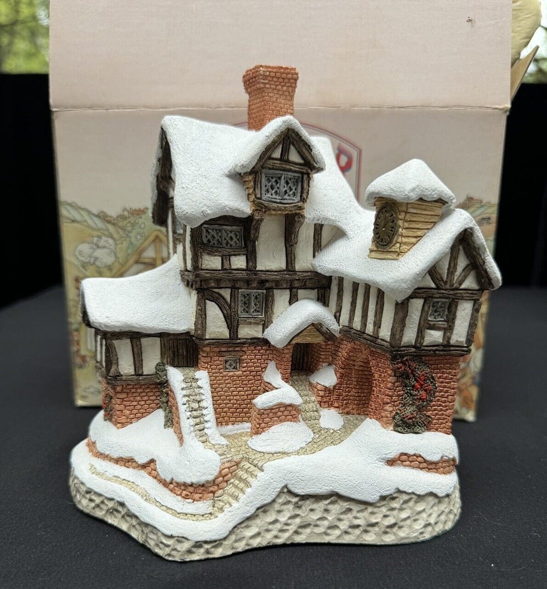 Ebenezer Scrooge Counting House Special for Christmas 1987 David Winter ...