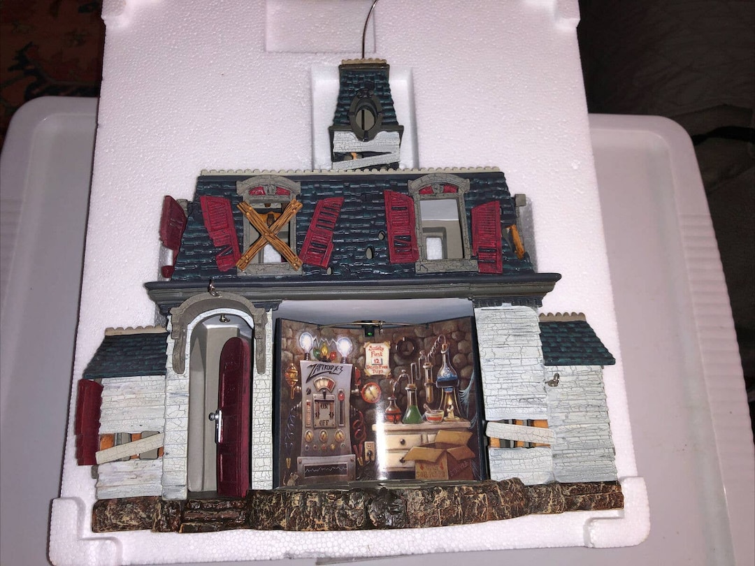 Hallmark Keepsake the Mansion Ravenwood Lane Halloween Display - Etsy