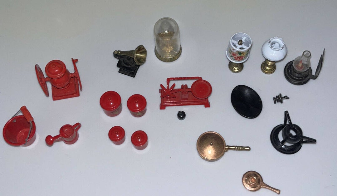 Mint Concord Dollhouse Miniatures & Fairy Garden Lot of 17 Pieces ...