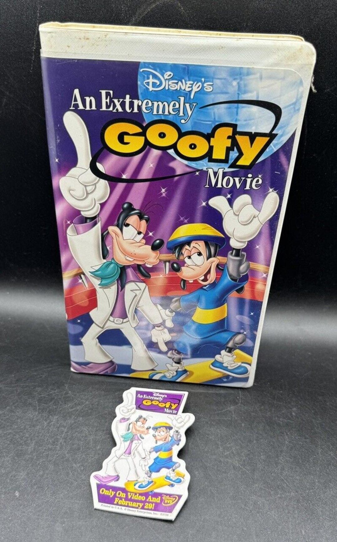 Rare an Extremely Goofy Movie VHS Clamshell & Cast Member Exclusive Pin ...