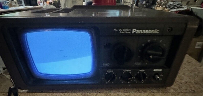 Vintage 1976 Panasonic Solid State TR-515 Army Green Portable ...