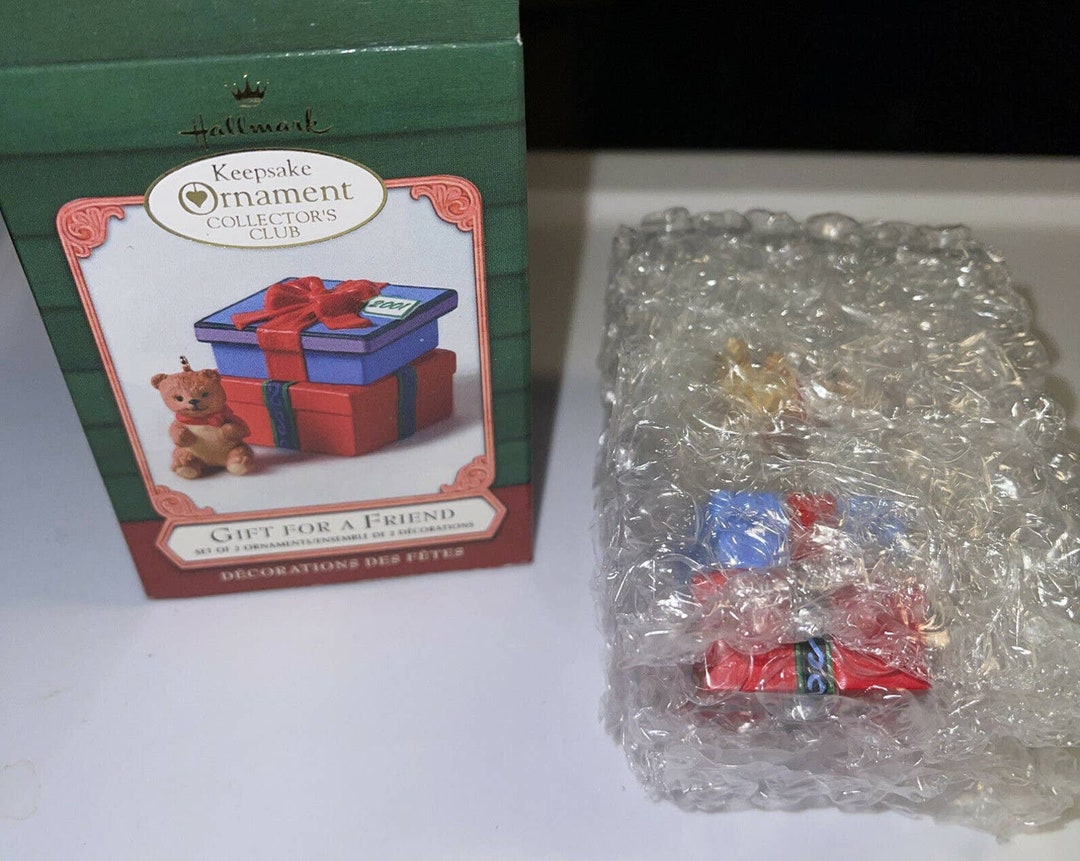 Hallmark 2001 Gift for a Friend KOC Exclusive Ornament Bear Very Rare ...