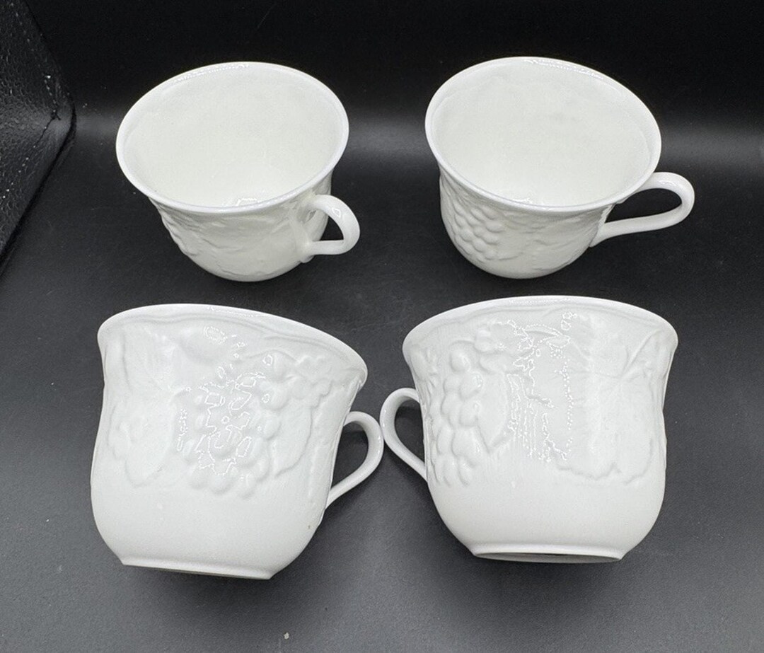 4 Wedgewood English Bone China Strawberry & Vine Embossed Coffee Tea ...