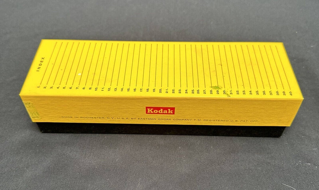 Vintage Kodak Cavalcade Slide Tray With Mounts Slide Capacity in Box ...