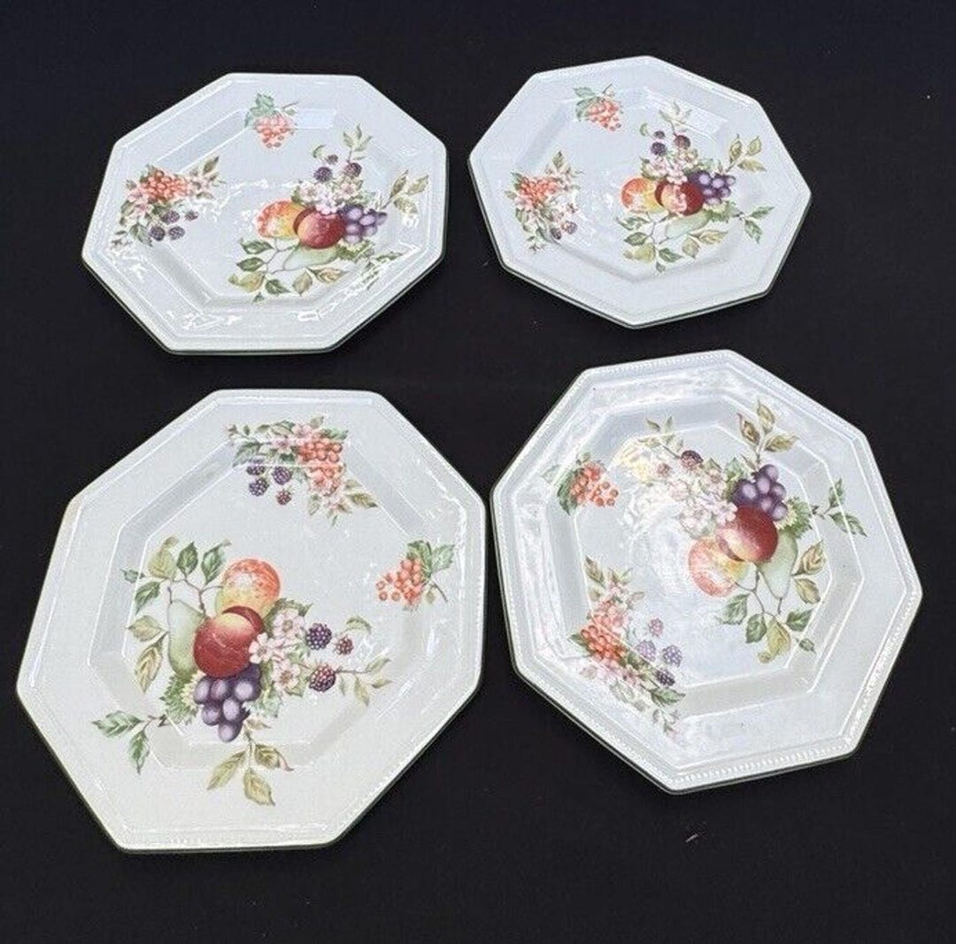 4 Johnson Brothers FRESH FRUIT Octagon 7.5” Salad Bread Plates Nice! S1 ...