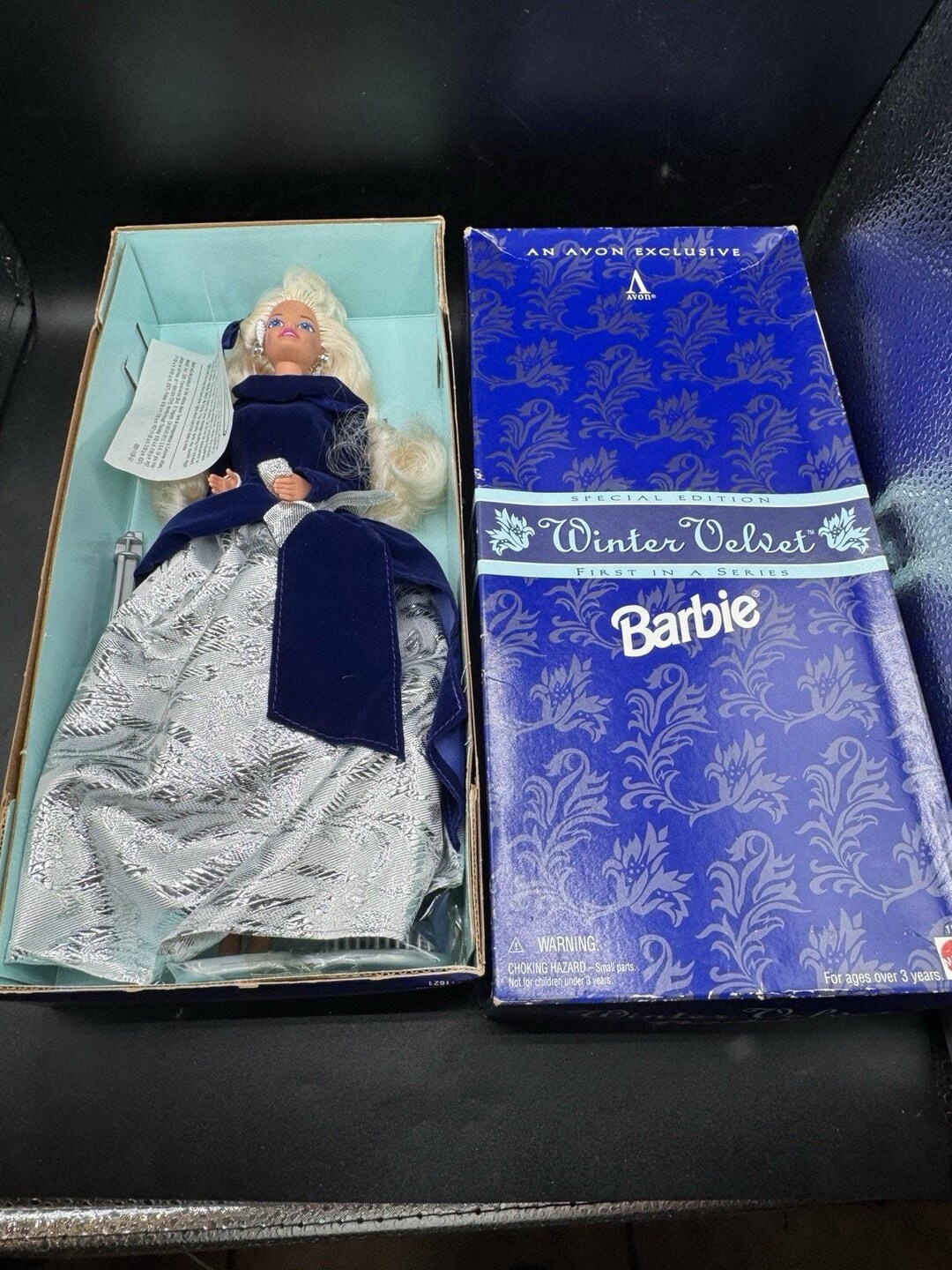 1995 Barbie Winter Velvet Avon doll 12" Edition 15571 Mattel 1st in ...