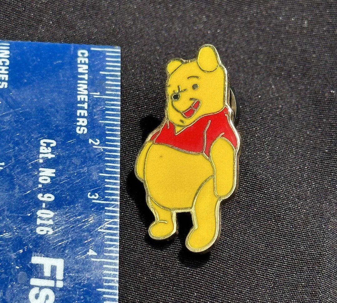 Winnie the Pooh Laughing Loveable Collectible Disney Trading Pin Mint ...