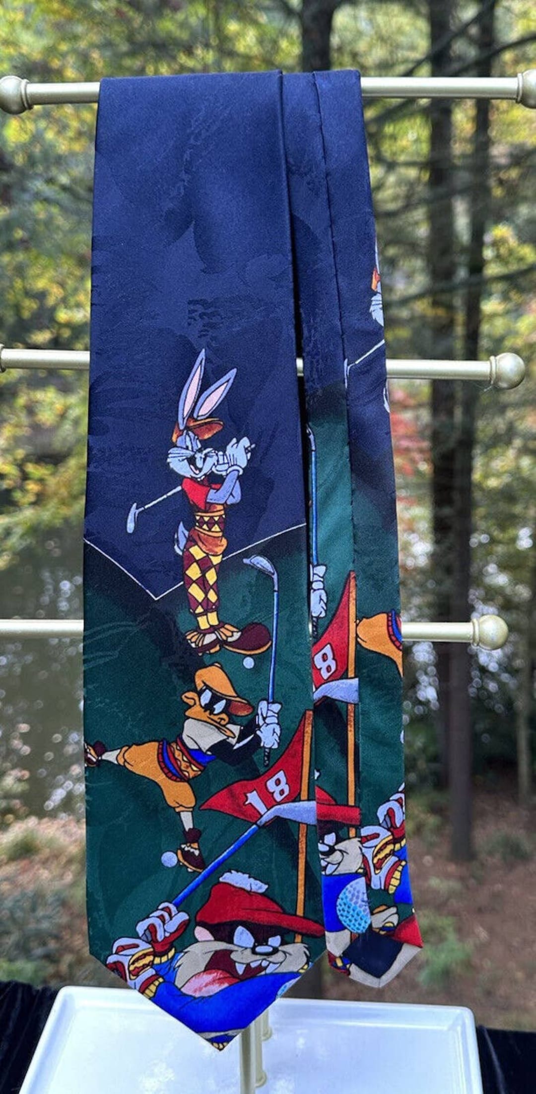 Vintage Taz Tazmanian Devil, Daffy Duck, Bugs Bunny Golfing Mens Neck ...
