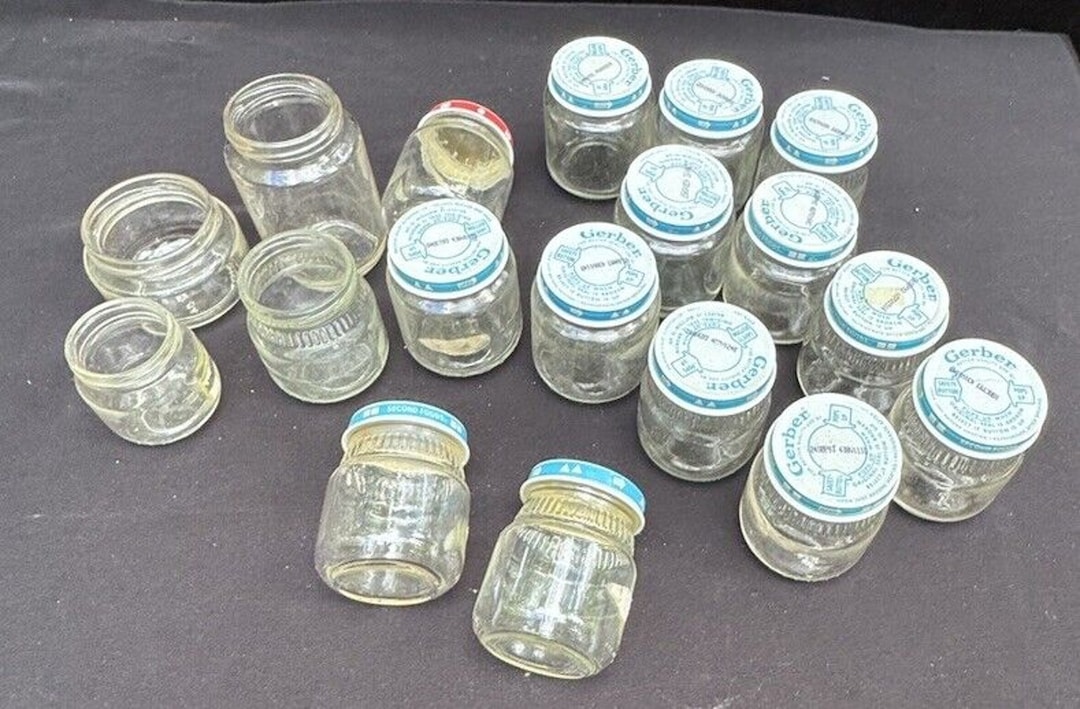18 Vintage Gerber Baby Food Jars Empty Some With Lids Different Sizes ...