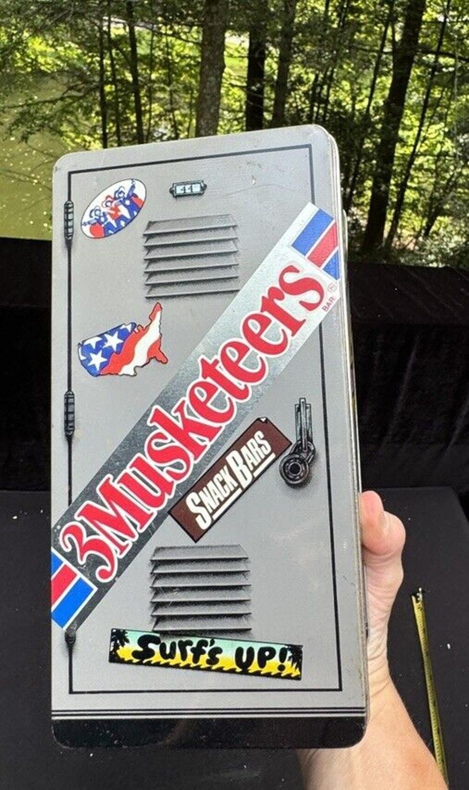 Vintage 1989 3 MUSKETEERS School Locker Surfer Metal Tin Retro 80’s ...