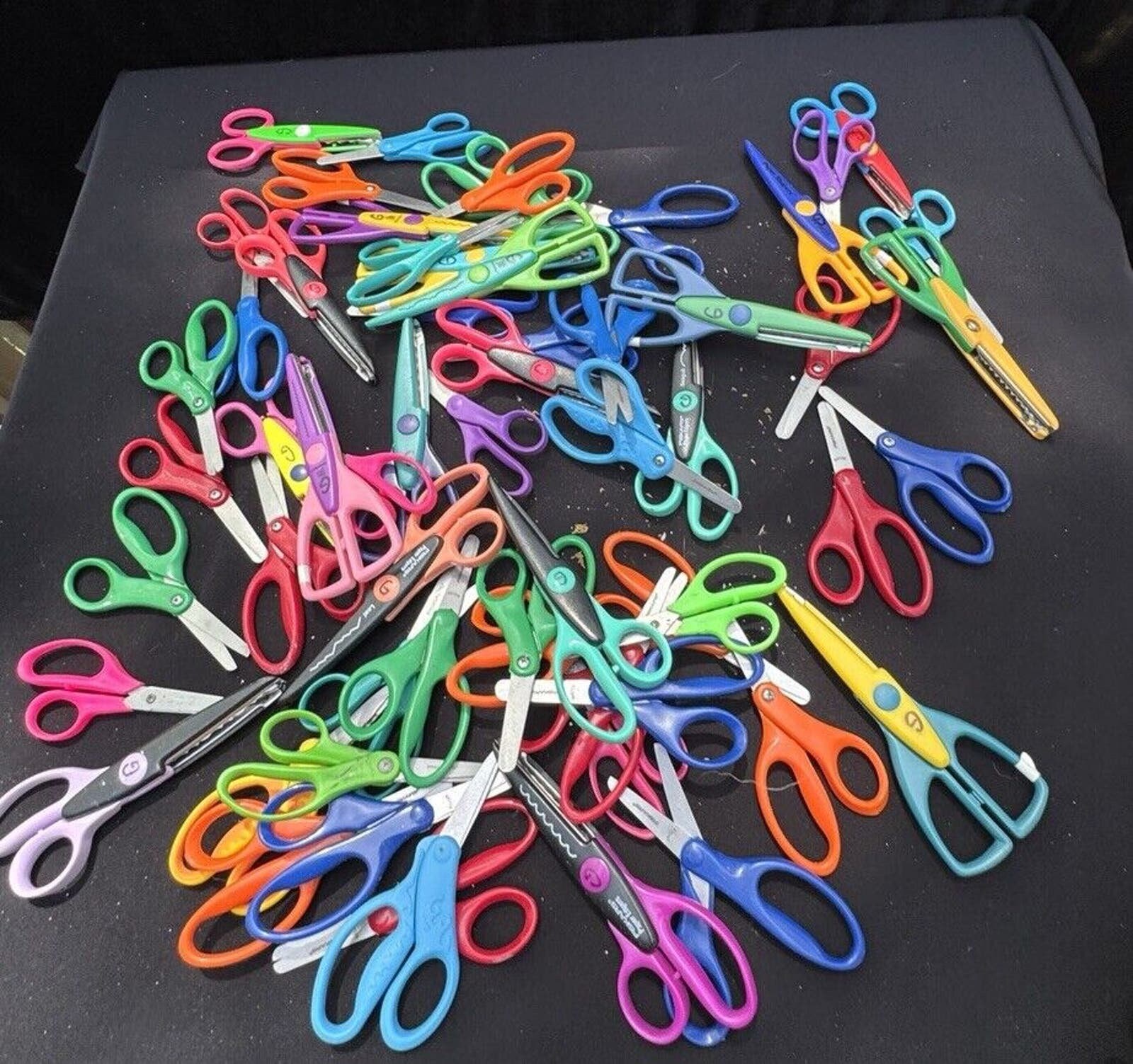 Huge Lot of Paper Edgers Decorative Edge & Kids Scissors Teacher ...