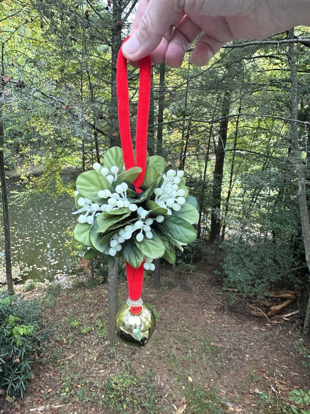 Vintage A Merry Christmas Plastic MISTLETOE Ball W/ Brass Bell Red ...