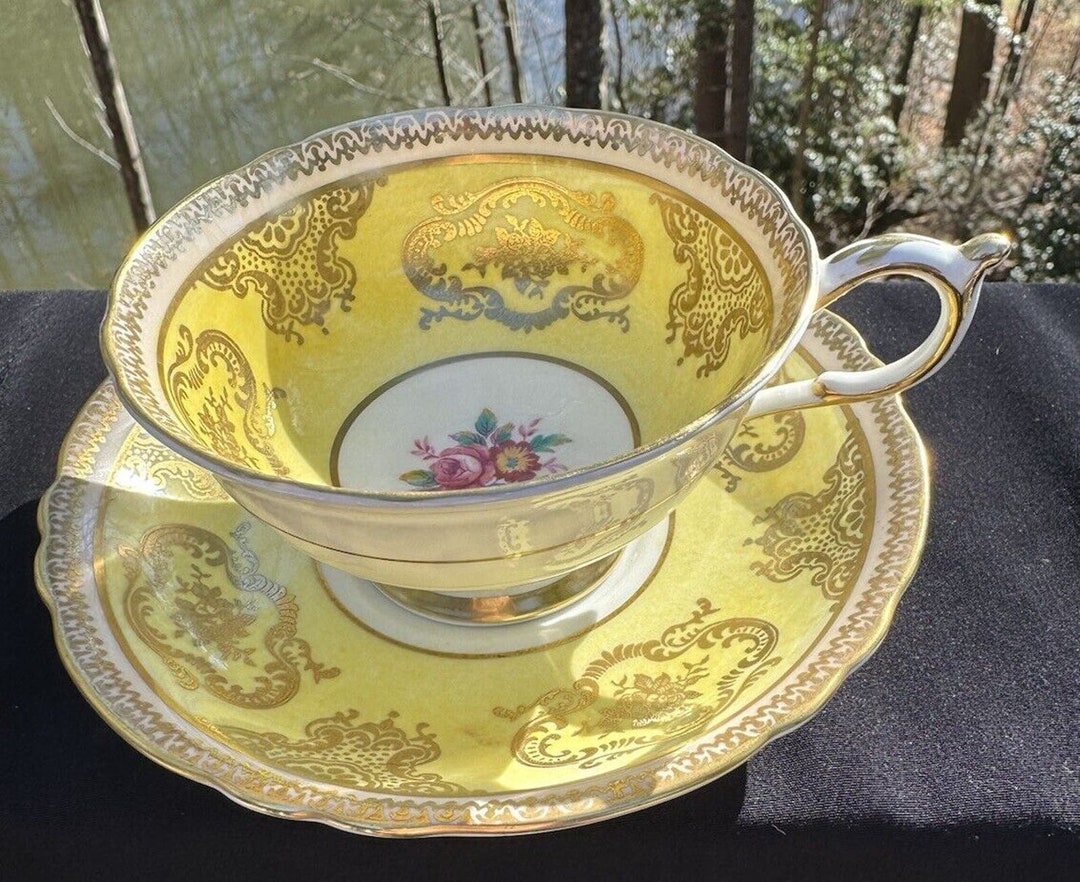 Paragon Appointment to HM the Queen Mary Rose Gold Yellow Tea Cup ...