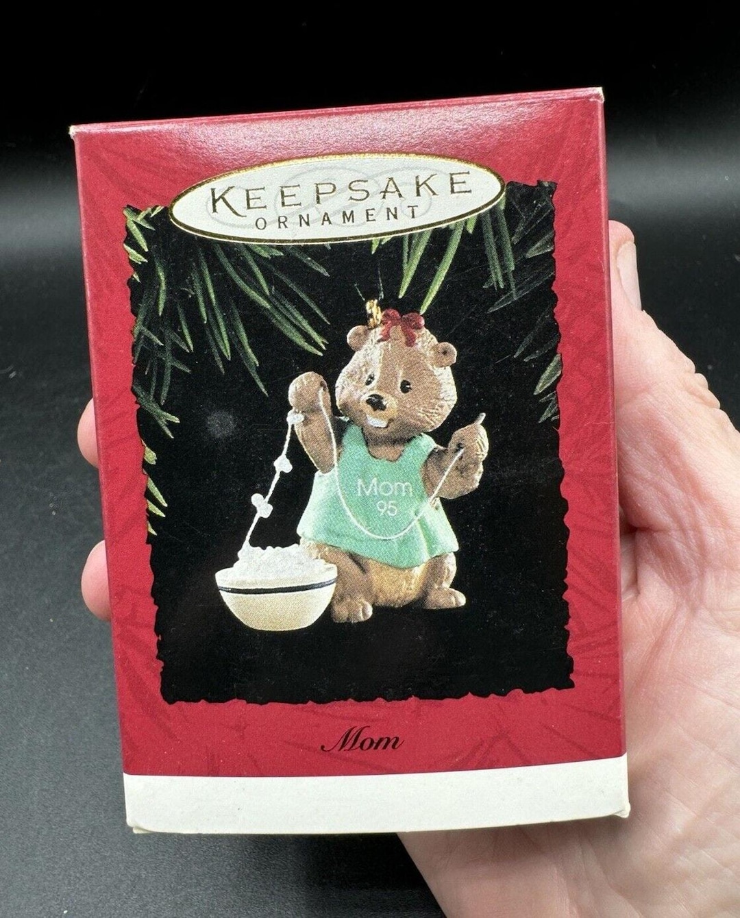 Hallmark Mom Beaver Stringing Popcorn Keepsake Ornament 1995 New! -11D ...