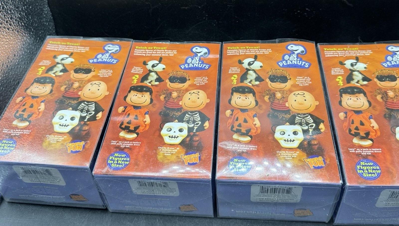 Brand New Peanuts by Shultz Halloween Poseable Figures Complete Set of ...