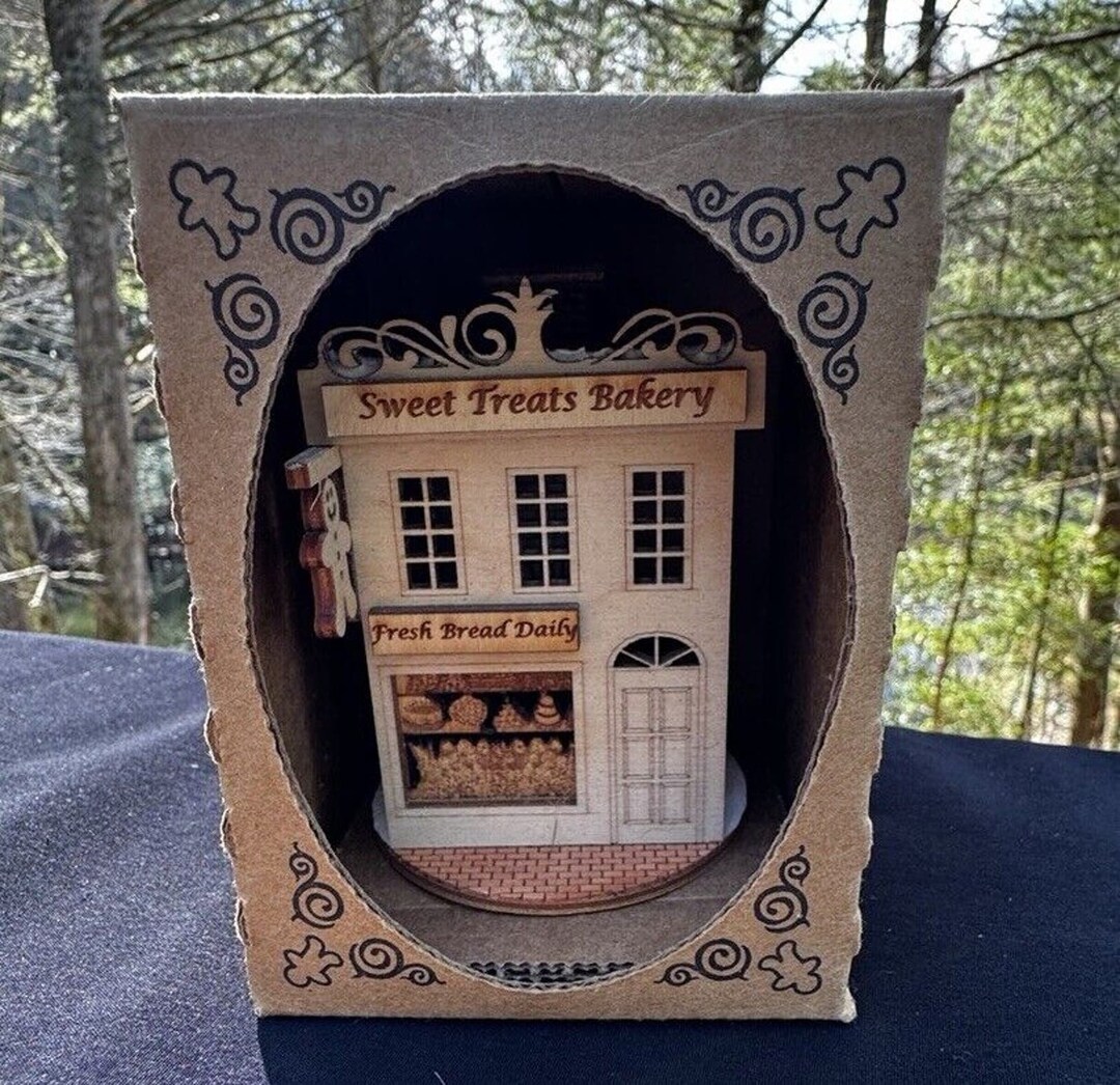 Ginger Cottages Collectible Christmas Ornament SWEET TREATS BAKERY Mint ...