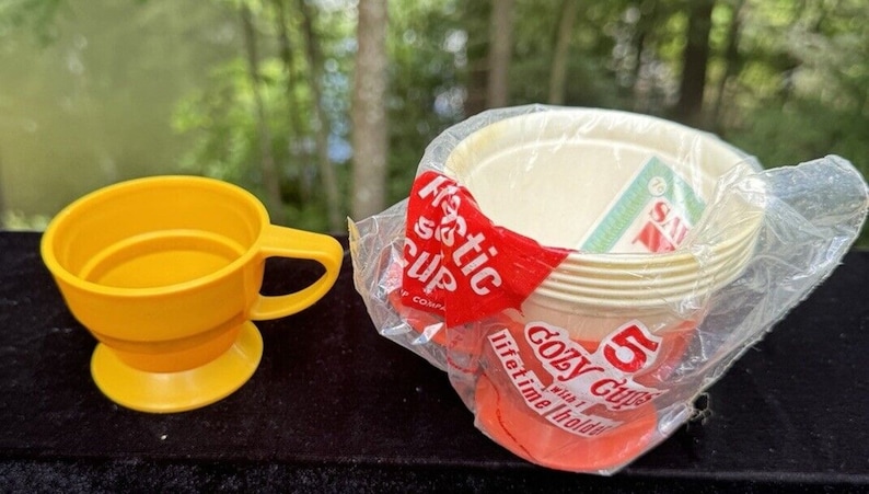 1960’s MCM Plastic Solo Cozy Cups & Lifetime Holders Glamping VW ...
