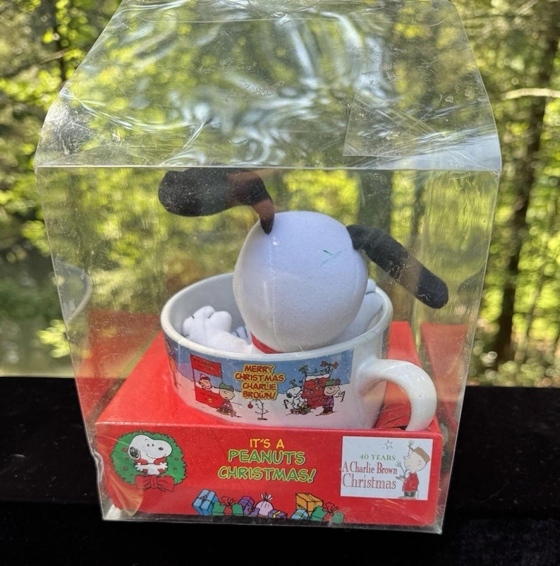 Peanuts Classic Snoopy Extra Large Christmas Coffee Cappuccino Mug ...