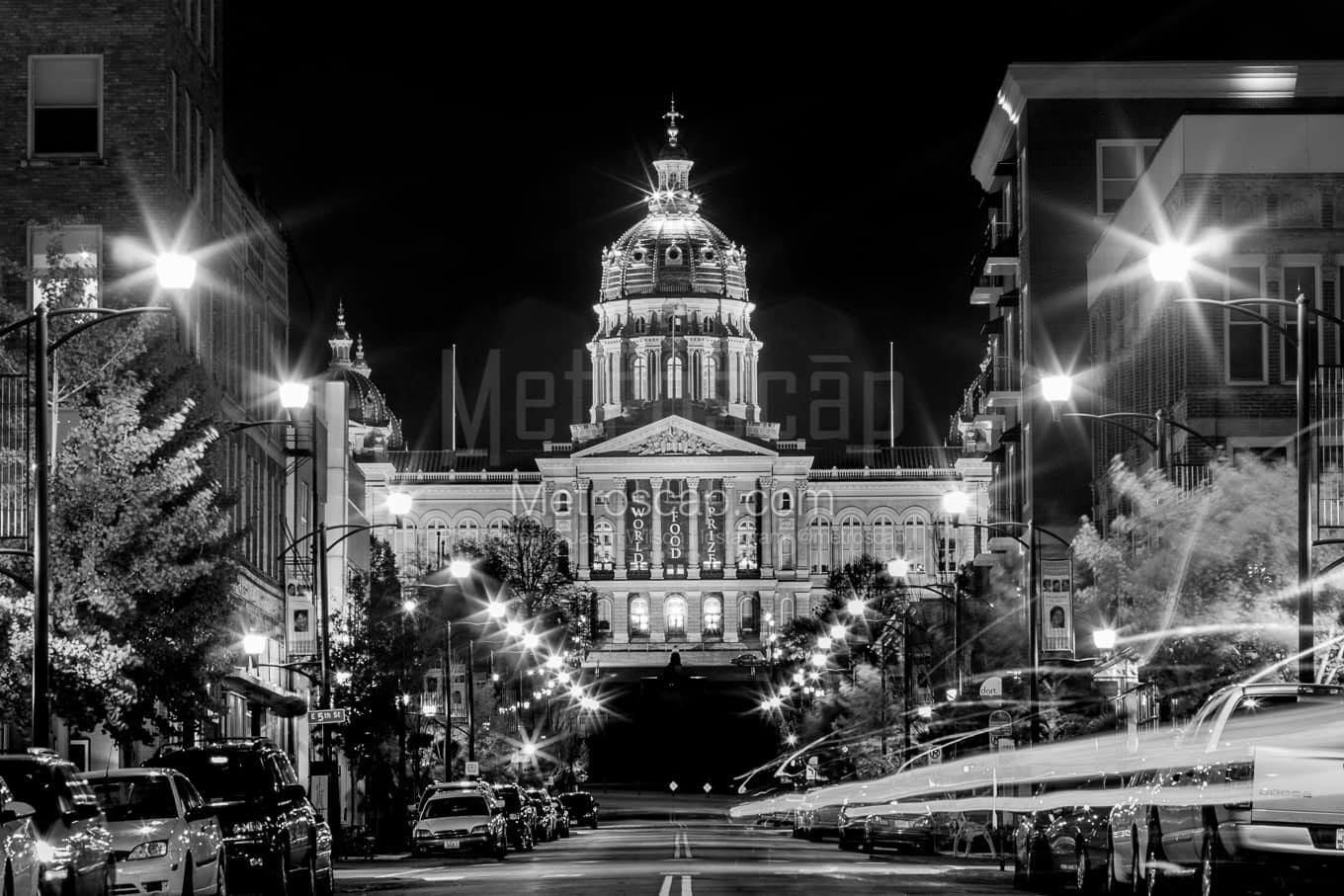 Iowa Capitol Building at Night Black & White Wall Art. Des Moines Black ...