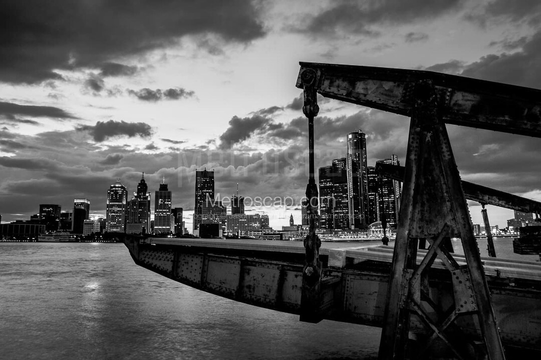 Detroit Pictures Black & White. Boat Dock on Detroit River Black and ...