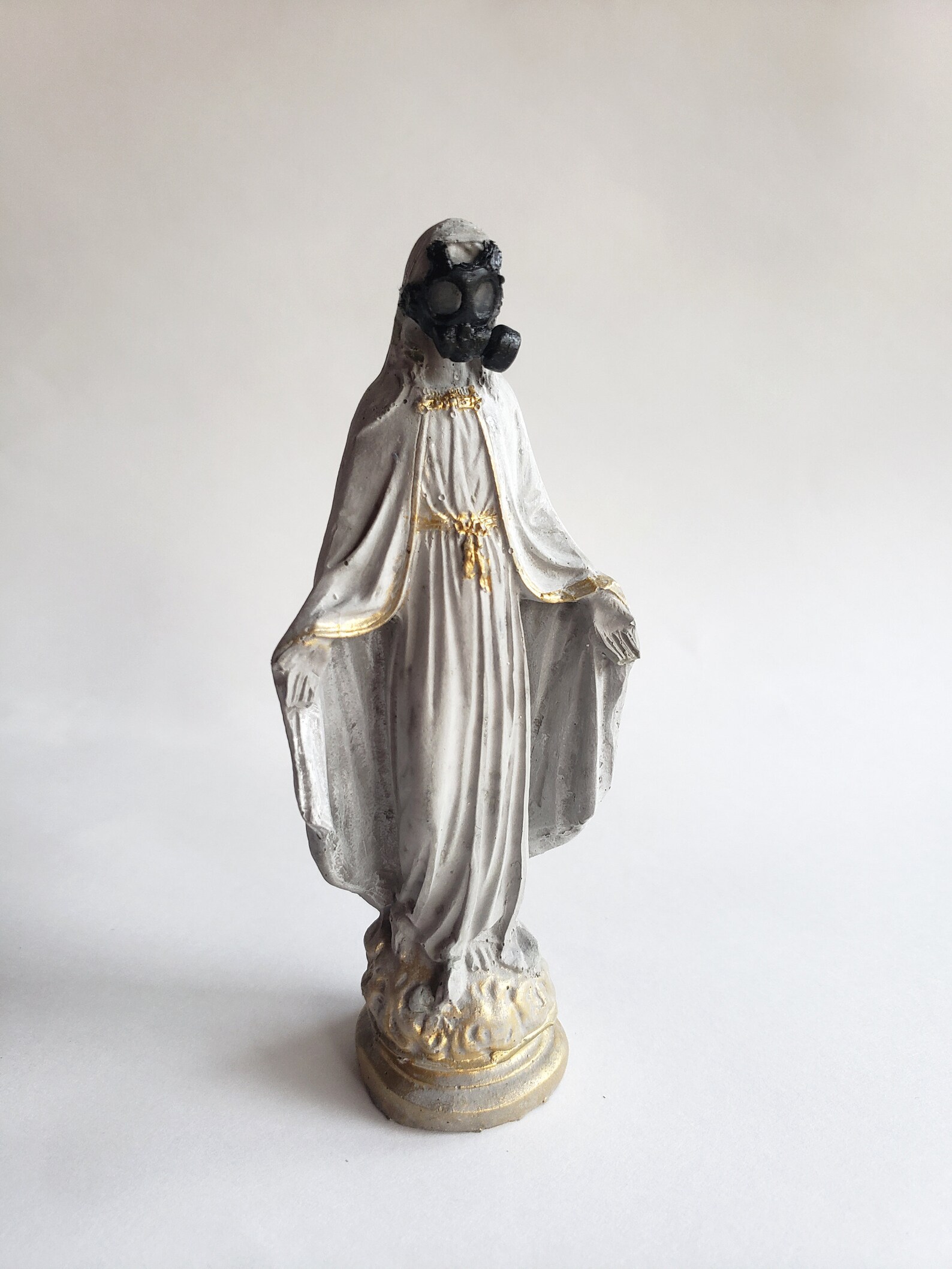 Gas Mask Virgin Mary Statue With Mini Gasmask Apocalypse Statue of Mary ...