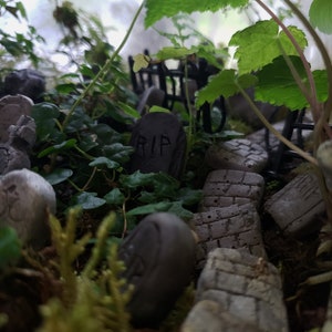 Tiny Mini Cemetery Headstone Tombstone Concrete Potted Plant Terrarium ...