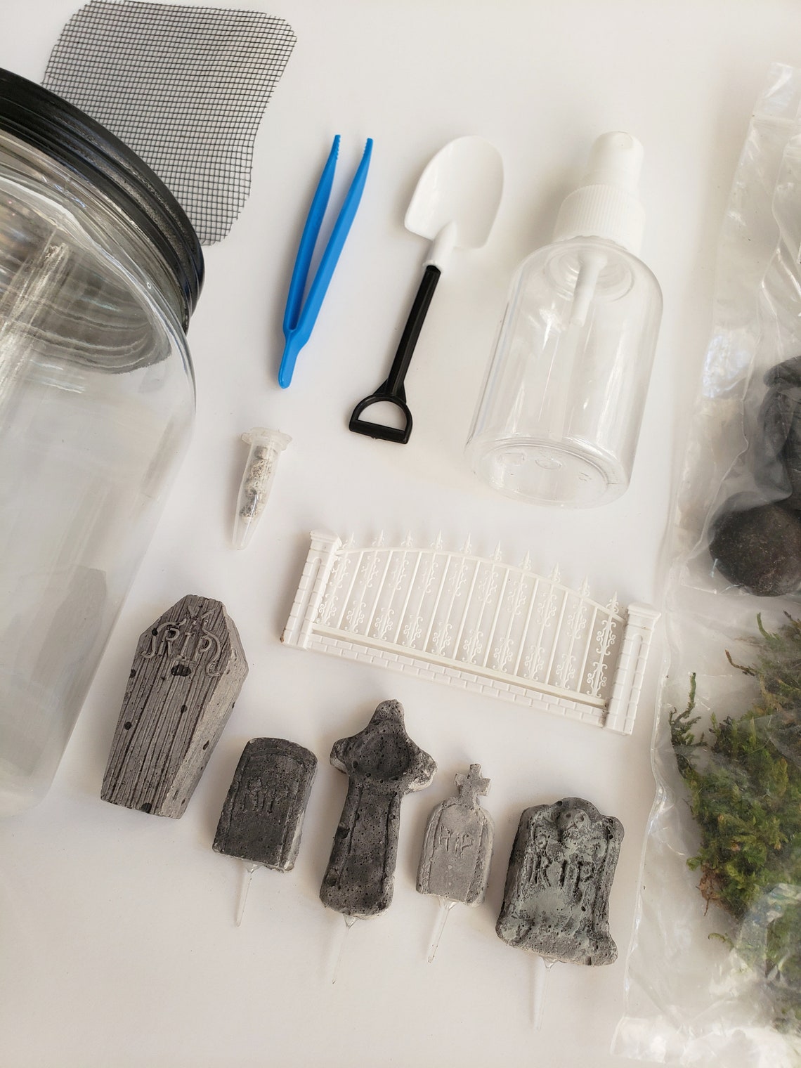 Cemetery Terrarium Kit DIY Build Your Own Terrarium Spooky Halloween ...
