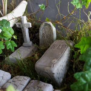 Tiny Cemetery Mausoleum Crypt Cement Potted Plant Terrarium Decorations ...