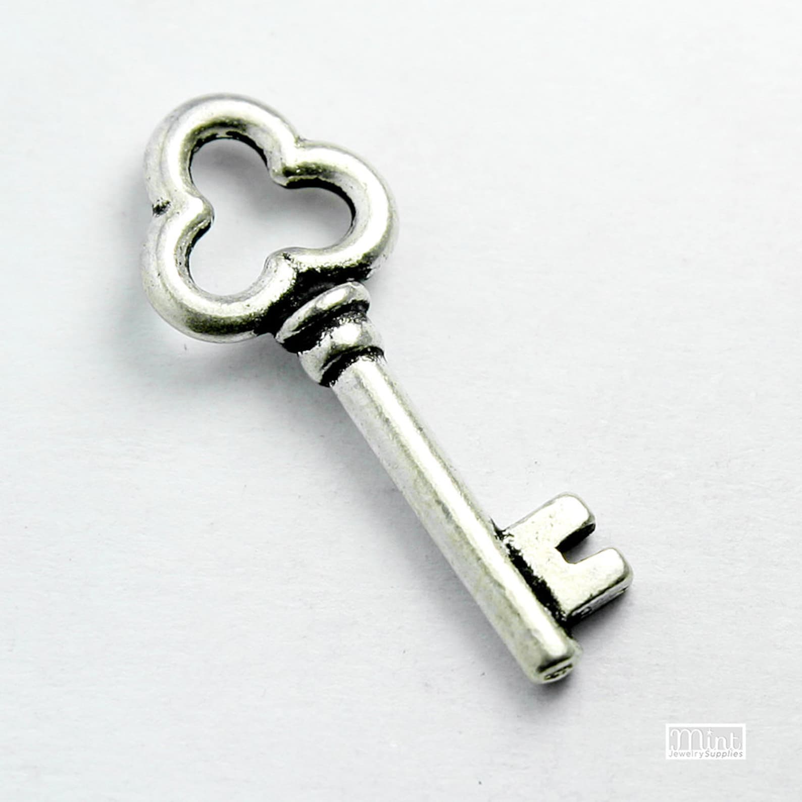 Clover Top Key Charm, 22x8mm, Set of 2, With Silver Plated Pewter, Made ...