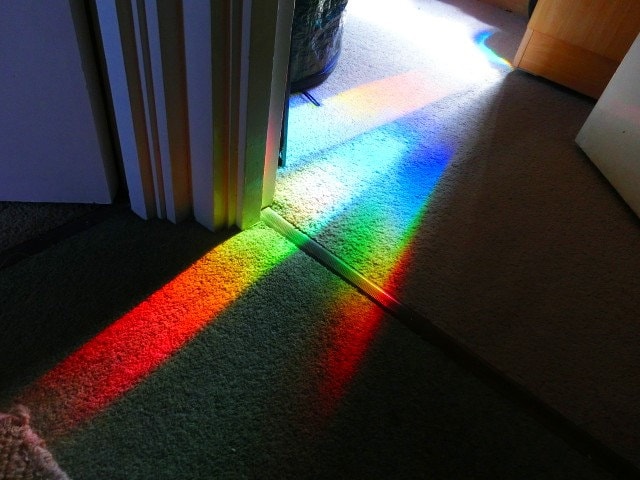 SUN CATCHER / RAINBOW Maker, Makes Giant Rainbows Across Your Room ...