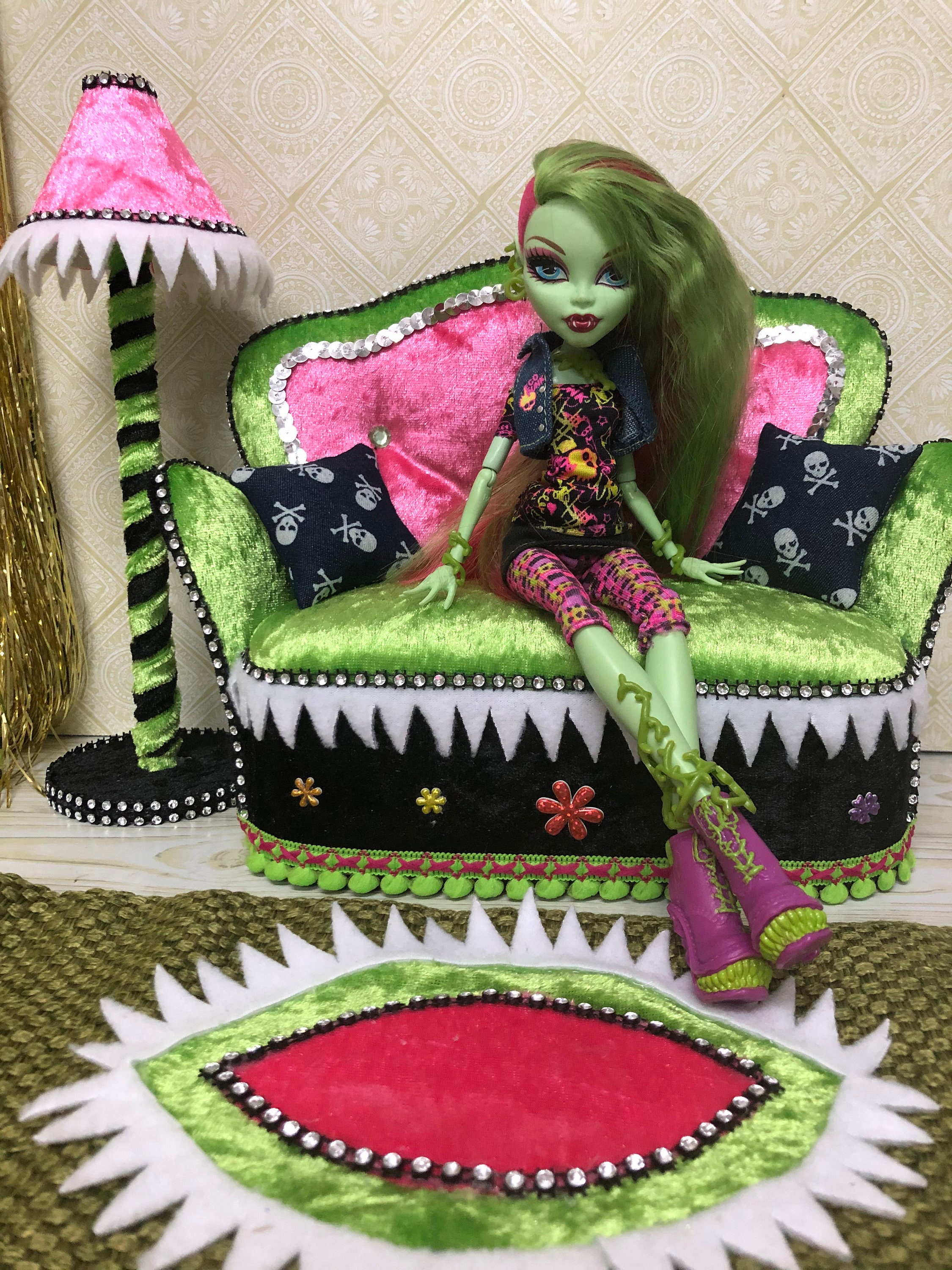 Venus Fly Trap Monster High Cake