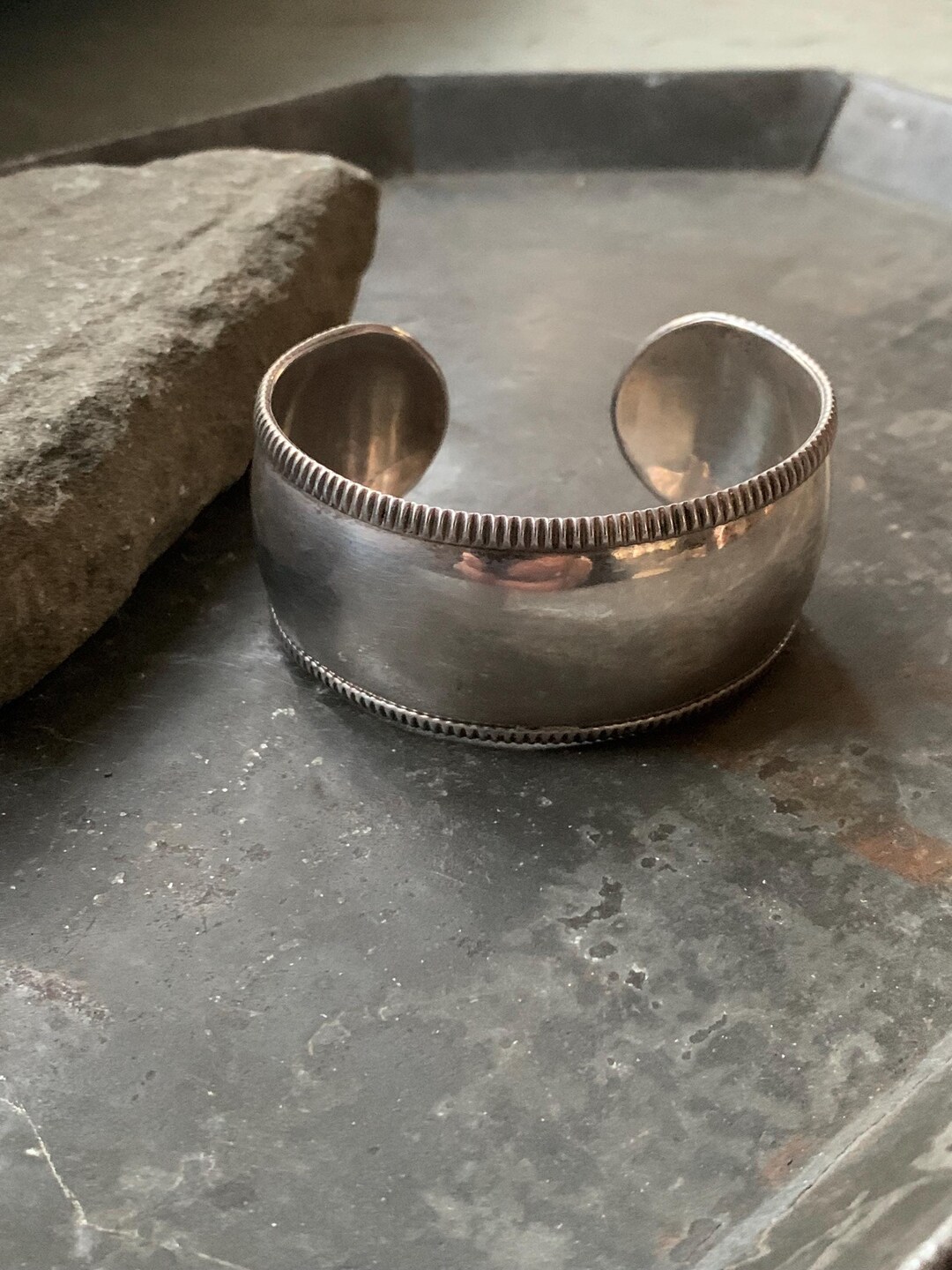 Vintage Sterling Silver Cuff With Edge Detail - Etsy