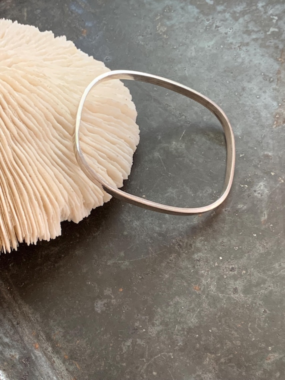 Rectangular sterling bangle - Gem