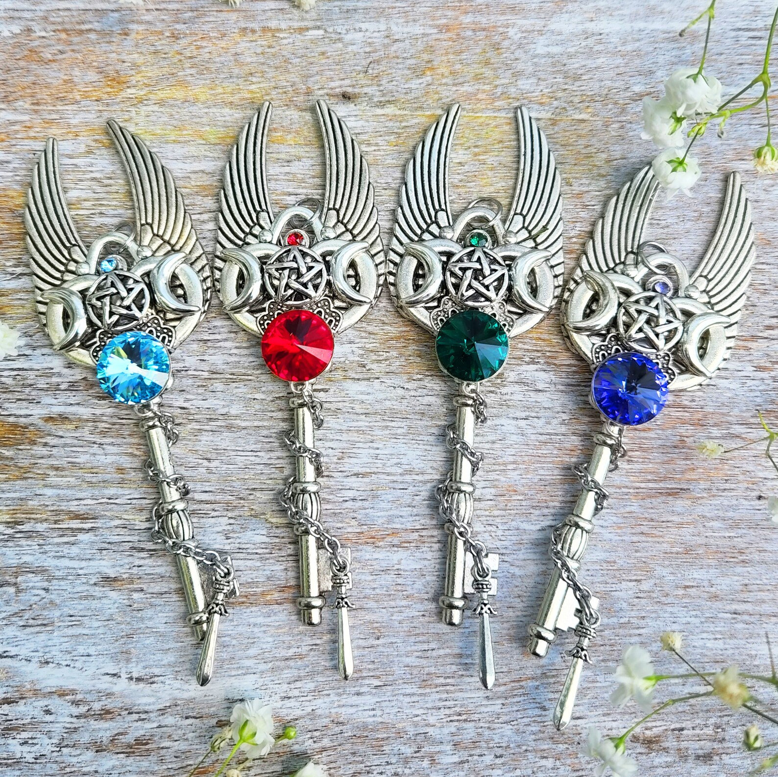 Hecate Skeleton Key Pendant / Witch Fantasy Key / Altar Tool / - Etsy