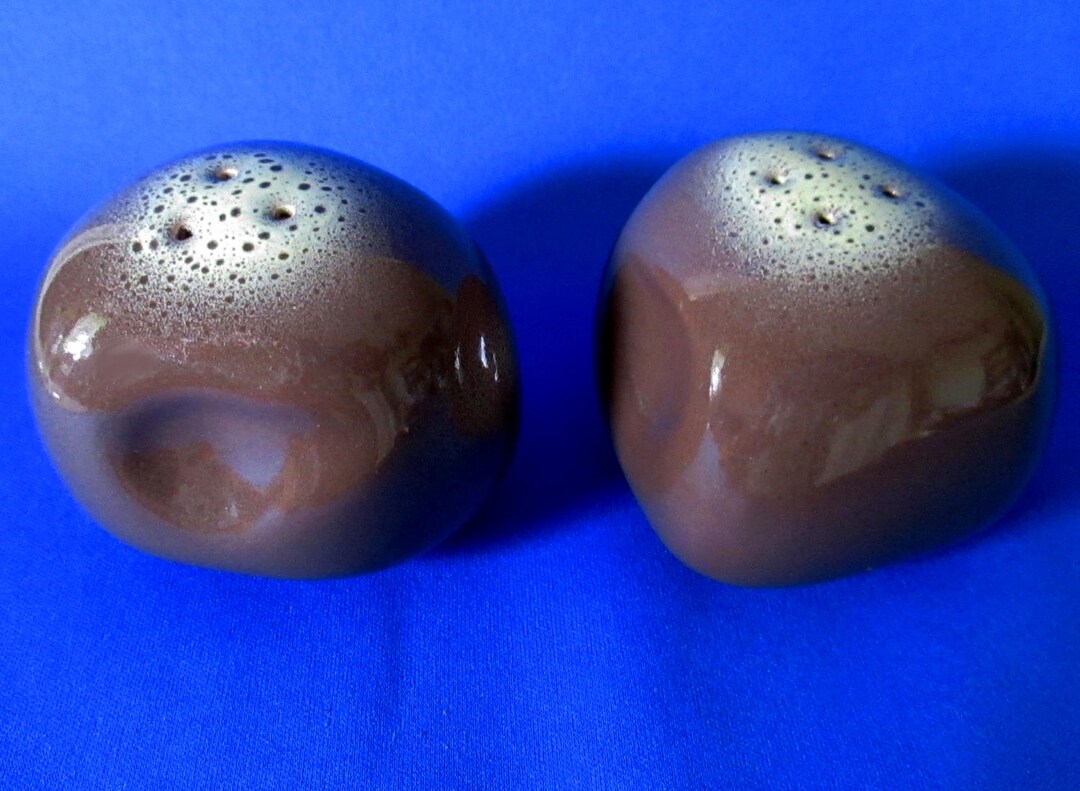 Tamac Pottery Perry Oklahoma Salt and Pepper Shakers TRUE PAIR Frosty ...