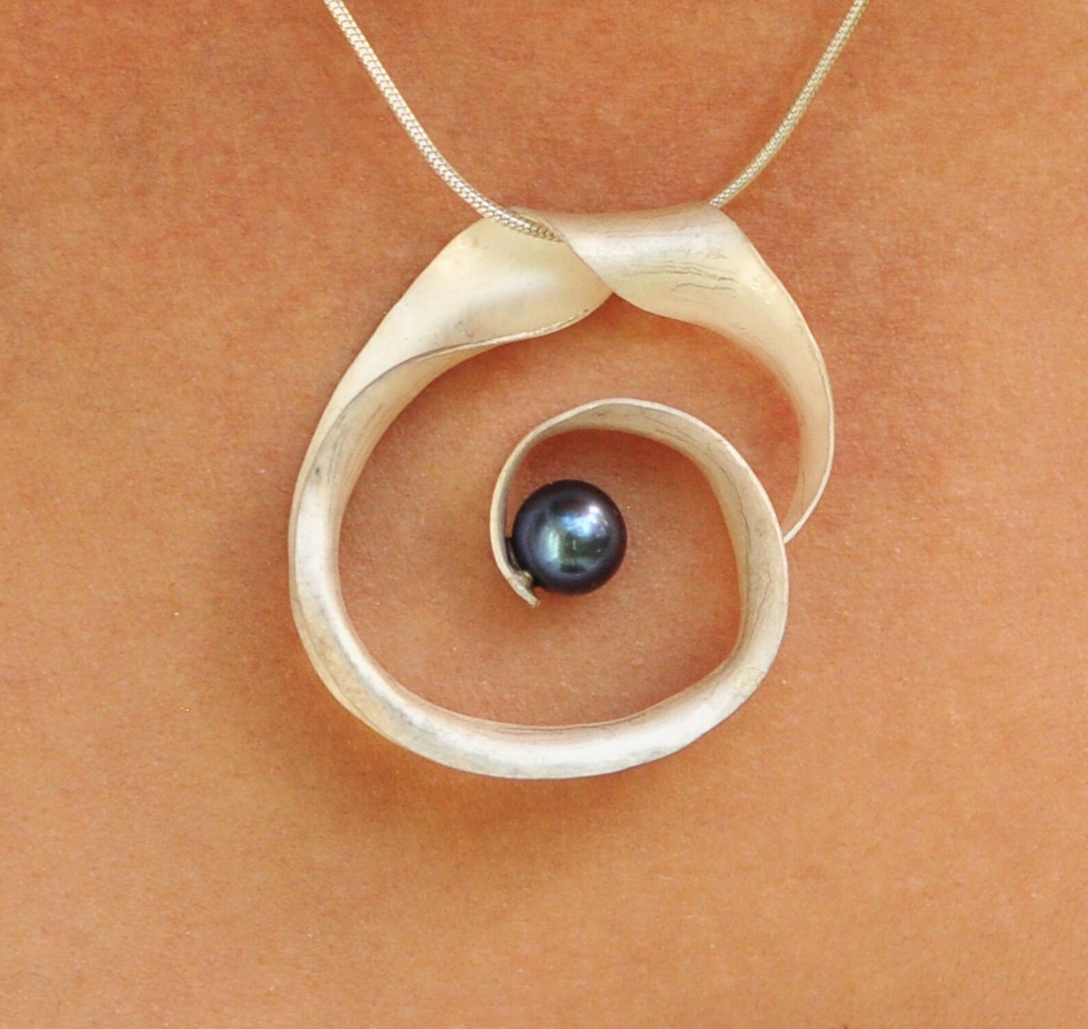 Hand Forged Silver Pendant With Black Freshwater Pearl - Etsy