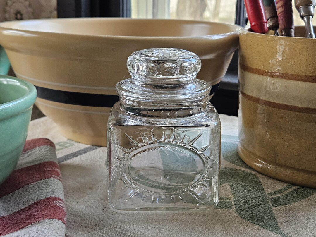 Vintage Thatcher Glass Apothecary Jar With Oval Label Space and ...