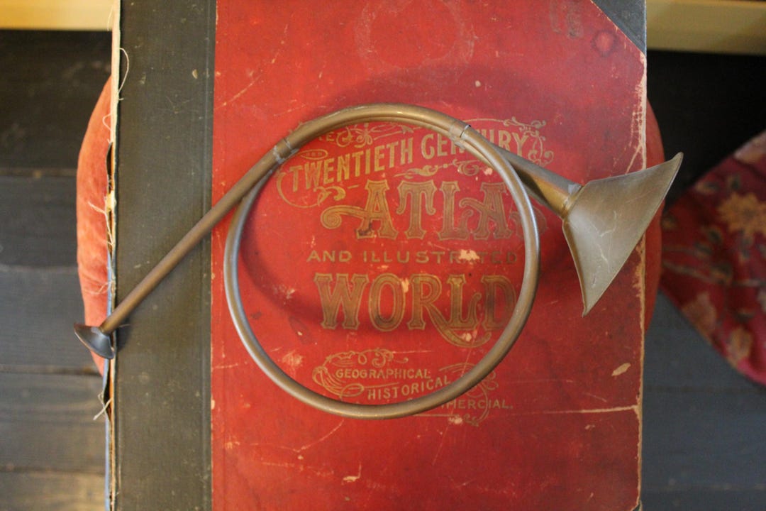 Vintage Brass Horn With Nice Patina, Christmas Horn for Wreaths ...