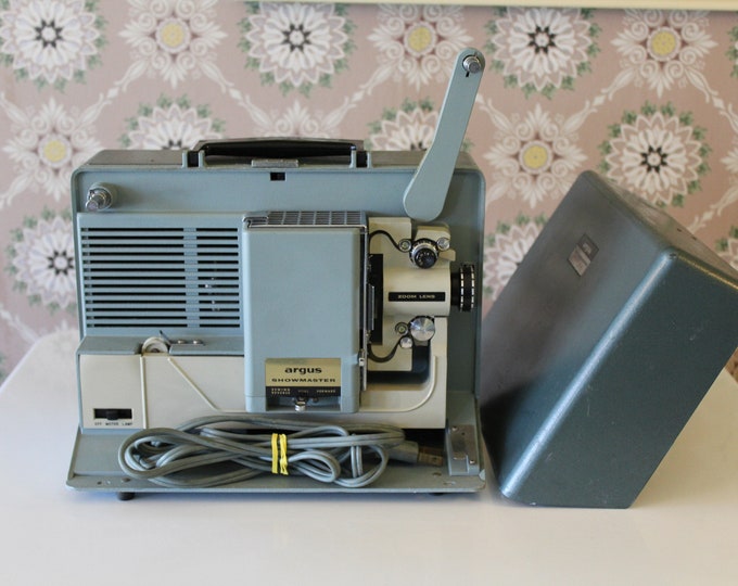 Vintage Movie Projector, Argus Showmaster 500 AZ Movie Projector, 8 MM ...