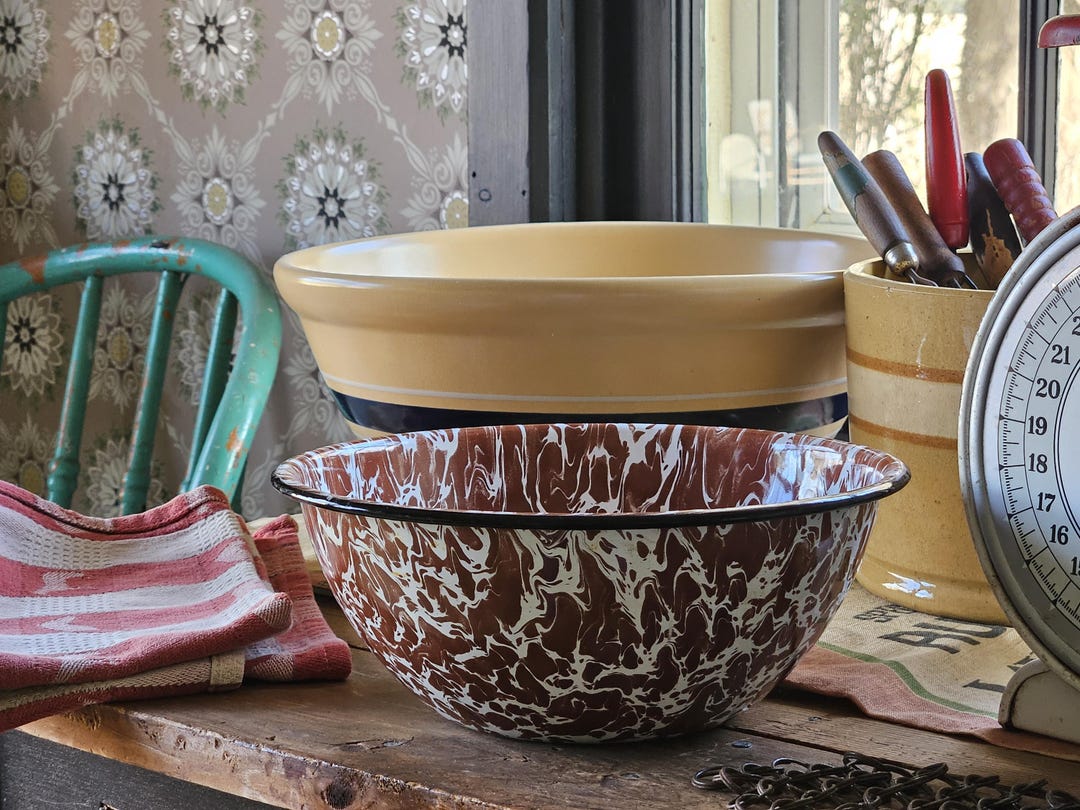 Vintage Brown and White Sponge Ware Enamelware Bowl, Brown Spongeware ...