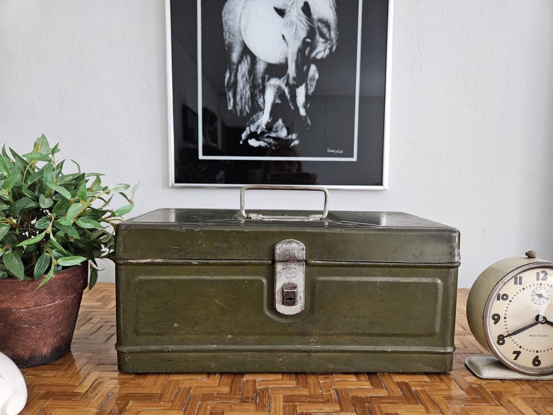 Vintage Green Metal Toolbox, Flat Top Army Green Toolbox, Climax Tool ...
