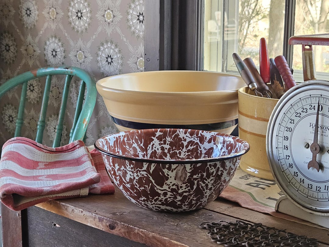Vintage Brown & White Spongeware Enamelware Bowl, Brown Sponge Ware ...